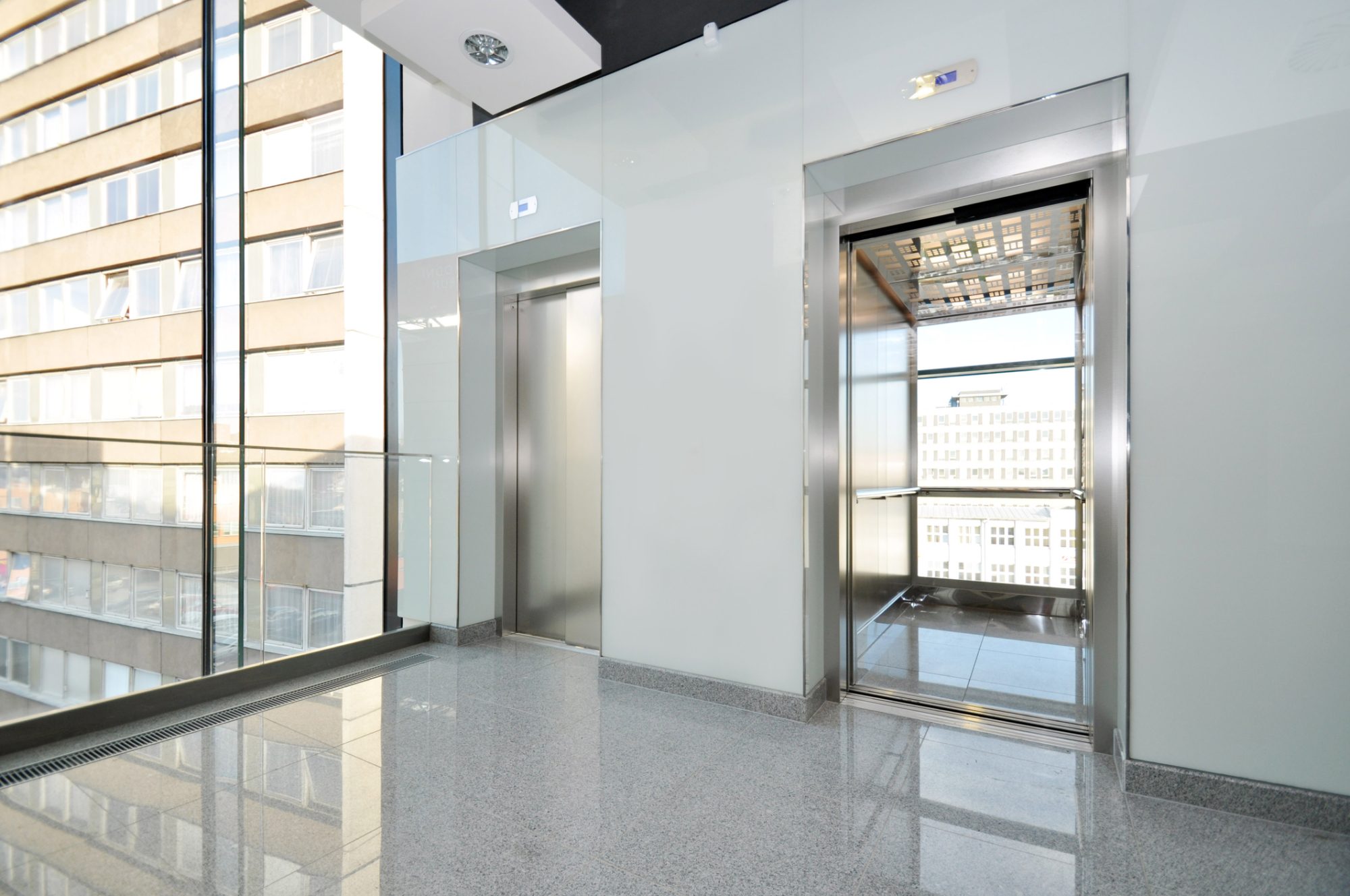 Lift Breakdowns, Maintenance & Repairs | London | Surrey | Sussex ...